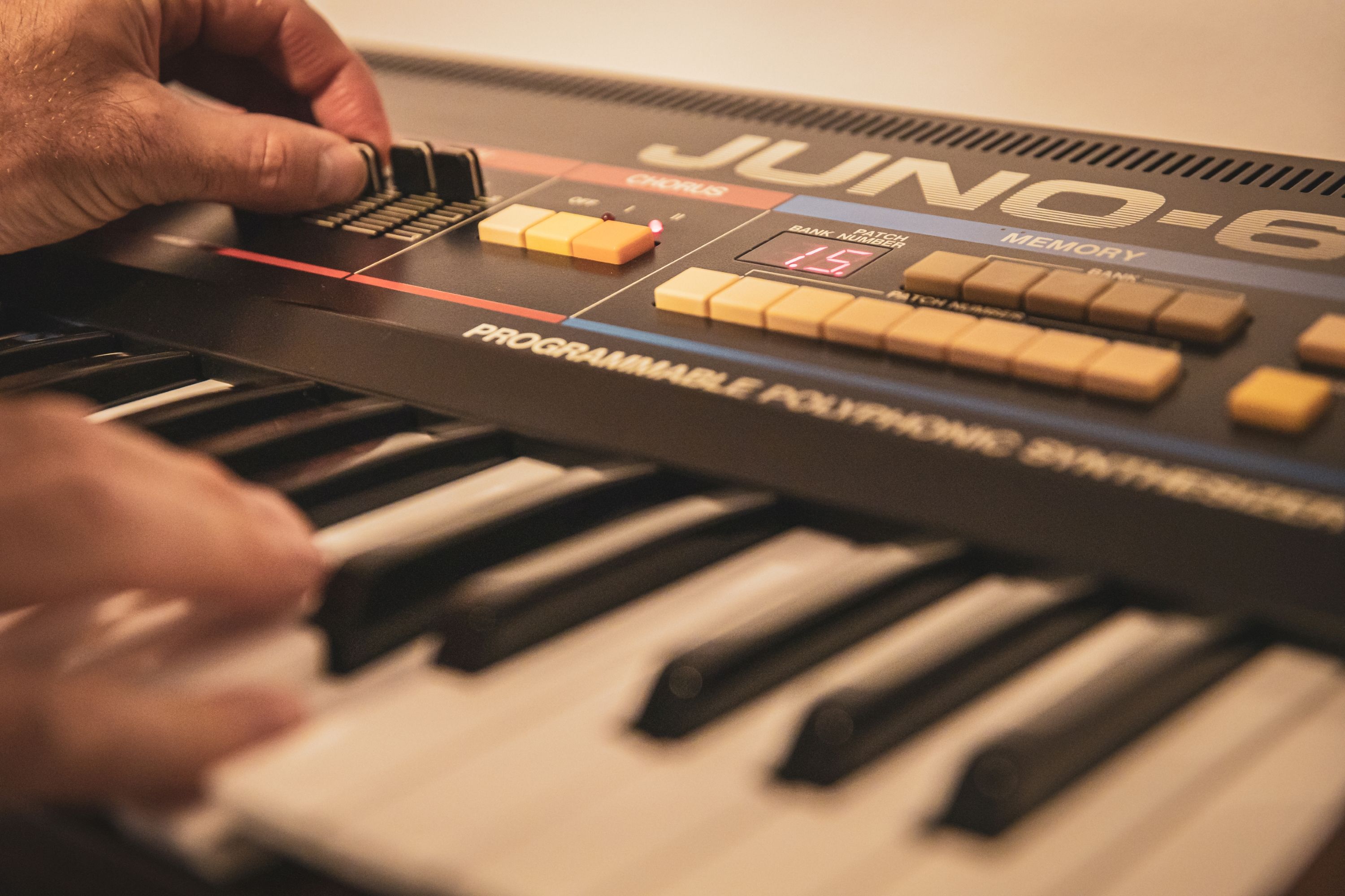 15 questions | Interview | Thomas Lemmer | Thomas Lemmer about a synthesizer so unique it's hard ...