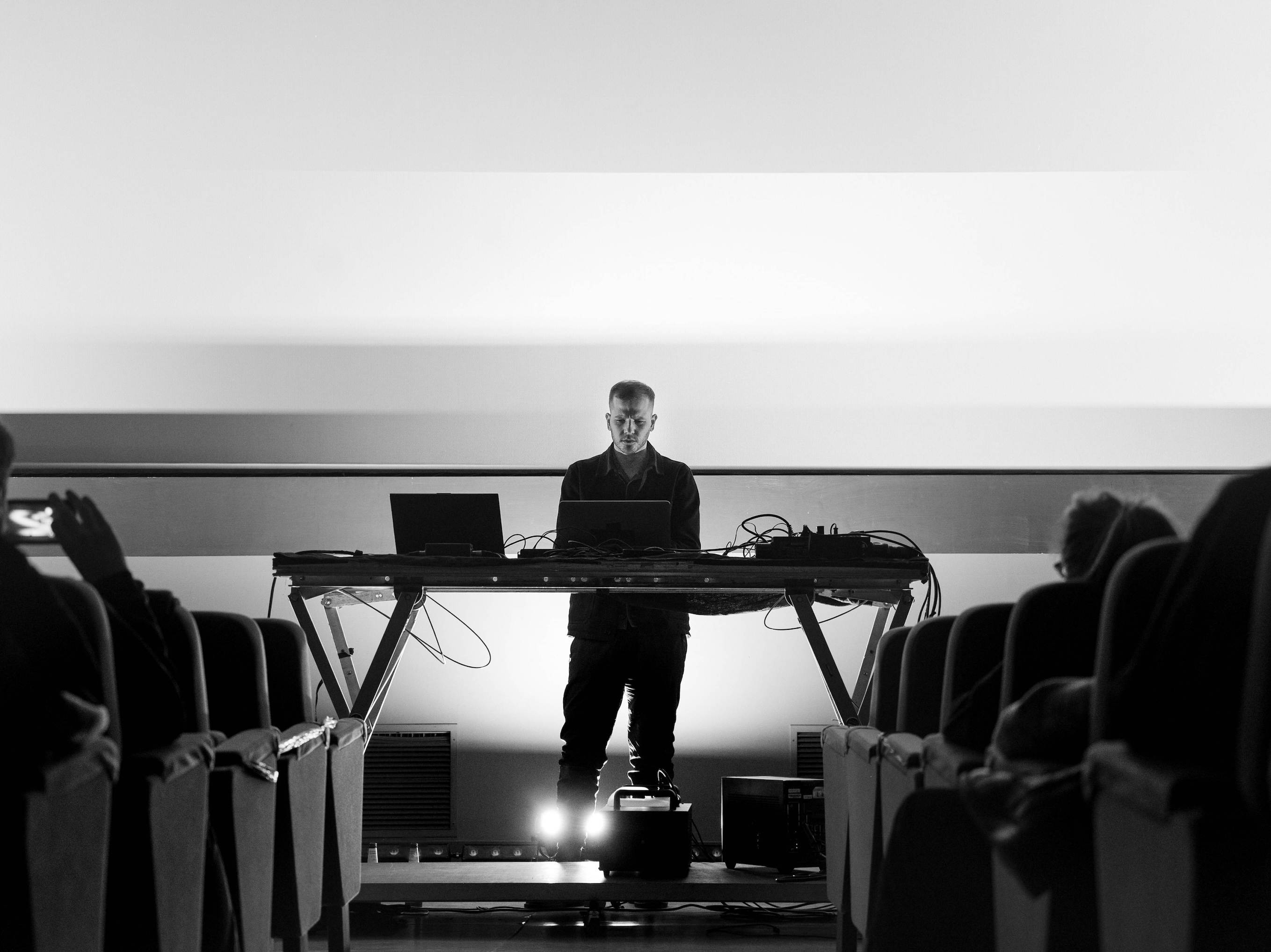 15 questions | Interview | Gábor Lázár | "I like to dig deeper into my ...